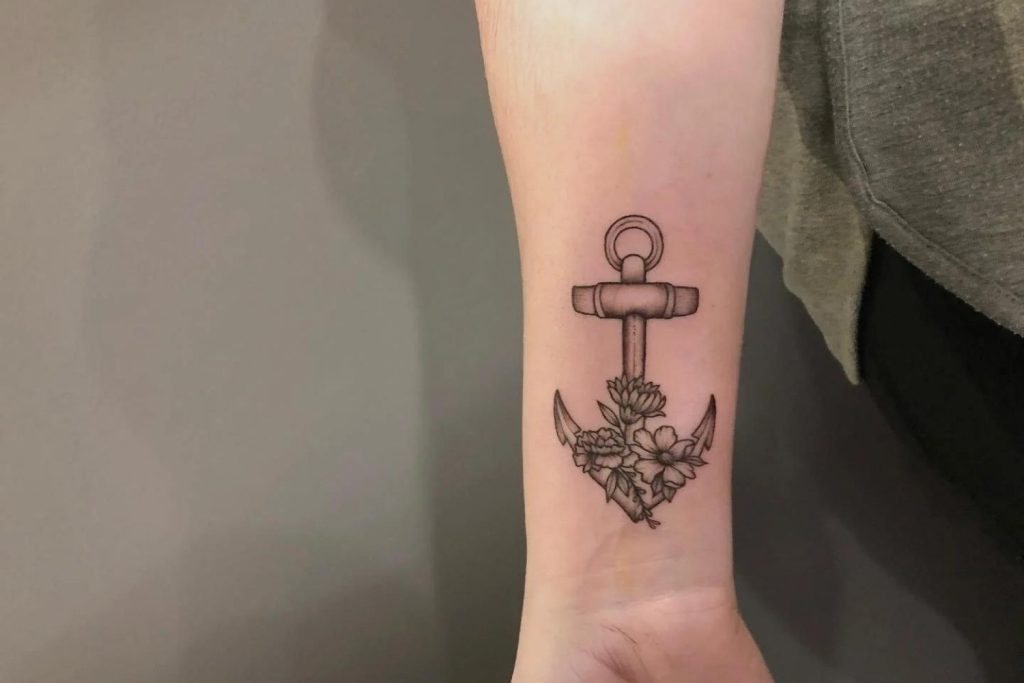 The Unique Symbolism and Deep Meaning behind Heart with Anchor Tattoos ...